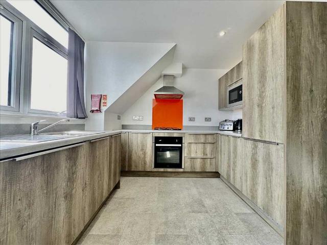 2 bedroom apartment to rent