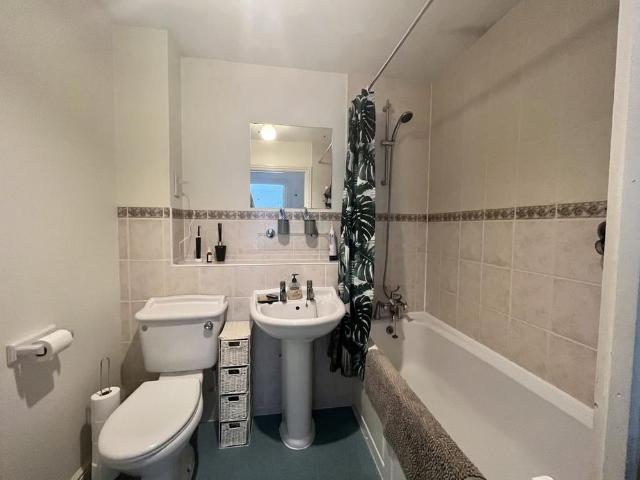 2 bedroom apartment to rent
