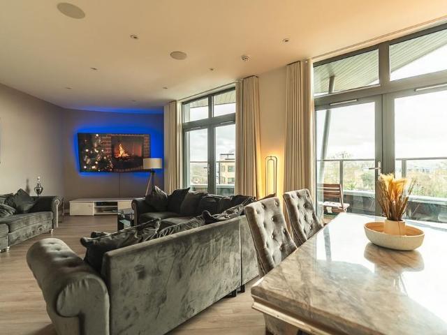 2 bedroom apartment to rent