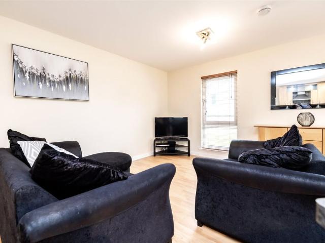 2 bedroom apartment to rent