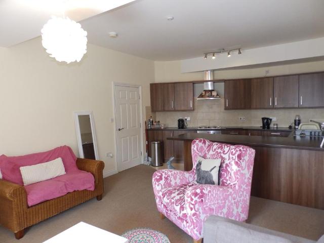 2 bedroom apartment to rent