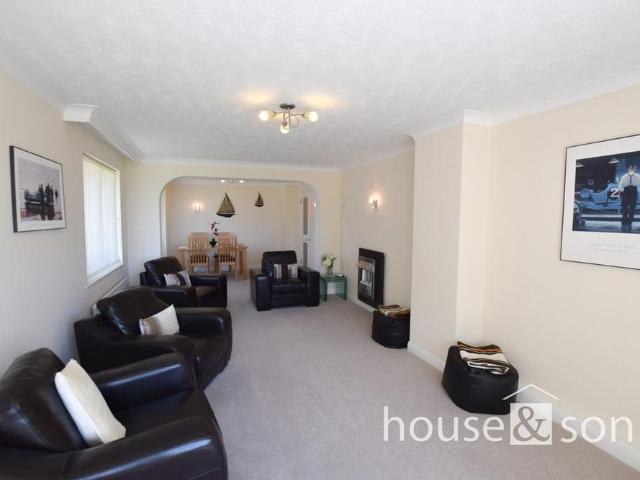 2 bedroom apartment to rent