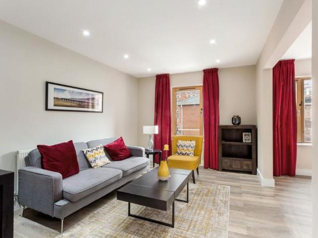 2 bedroom apartment to rent