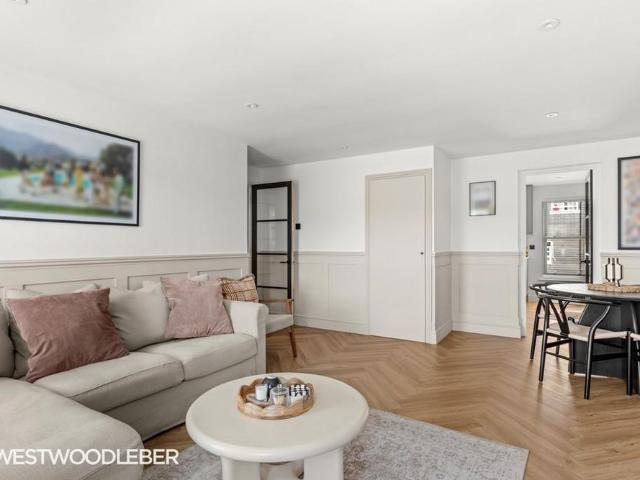 2 bedroom apartment to rent
