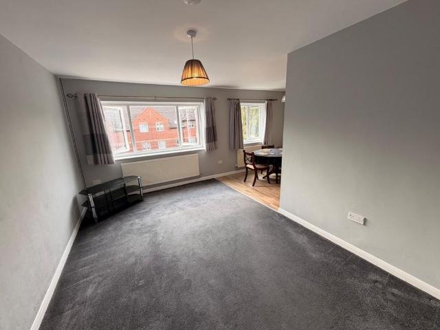 2 bedroom apartment to rent