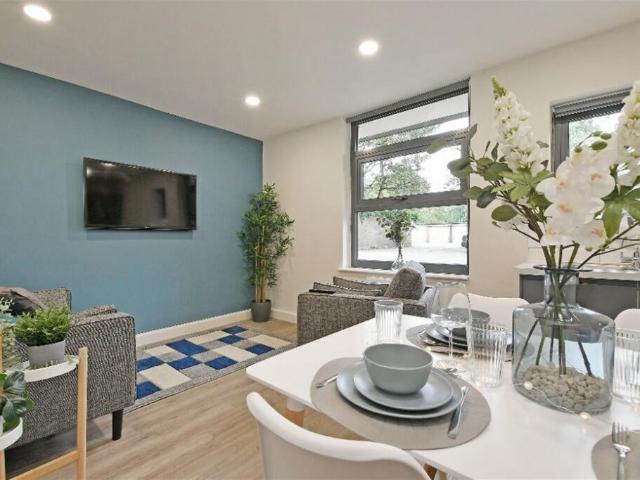 2 bedroom apartment to rent