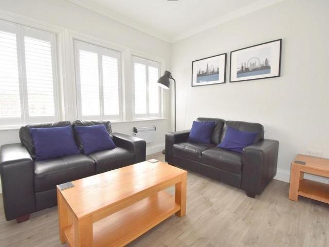 2 bedroom apartment to rent