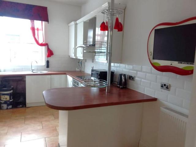 2 bedroom apartment to rent