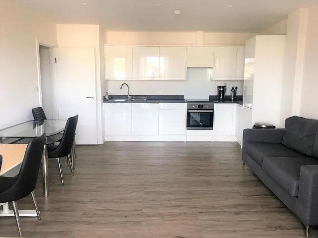 2 bedroom apartment to rent