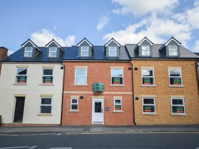 2 bedroom apartment to rent
