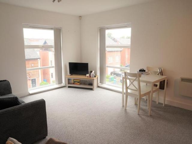 2 bedroom apartment to rent