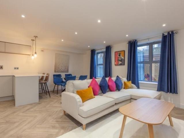 2 bedroom apartment to rent