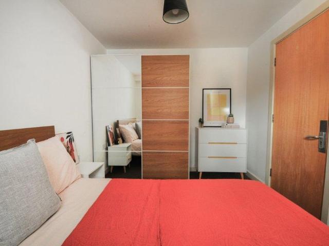 2 bedroom apartment to rent