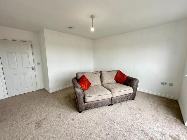 2 bedroom apartment to rent