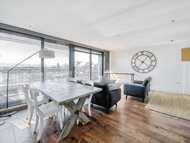 2 bedroom apartment to rent