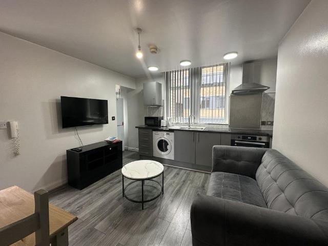2 bedroom apartment to rent