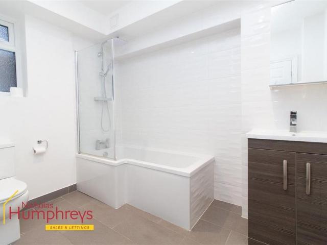 2 bedroom apartment to rent