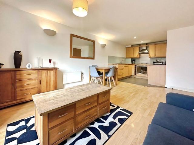 2 bedroom apartment to rent