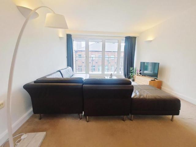 2 bedroom apartment to rent