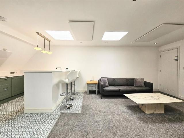 2 bedroom apartment to rent