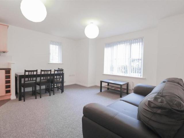 2 bedroom apartment to rent