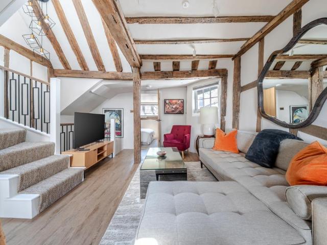 2 bedroom apartment to rent