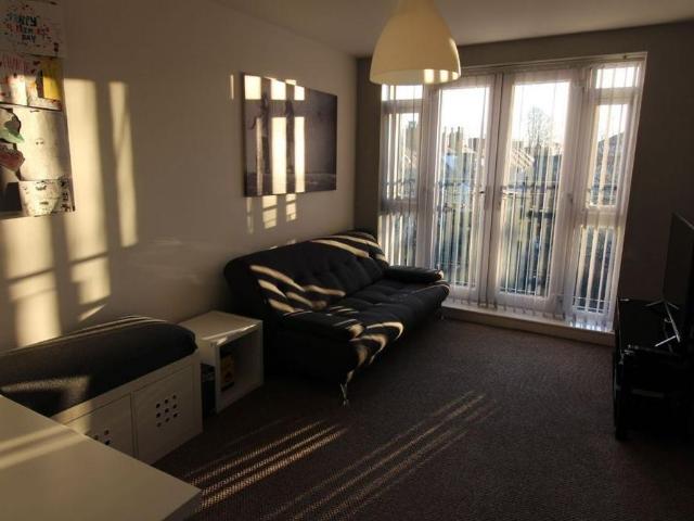2 bedroom apartment to rent