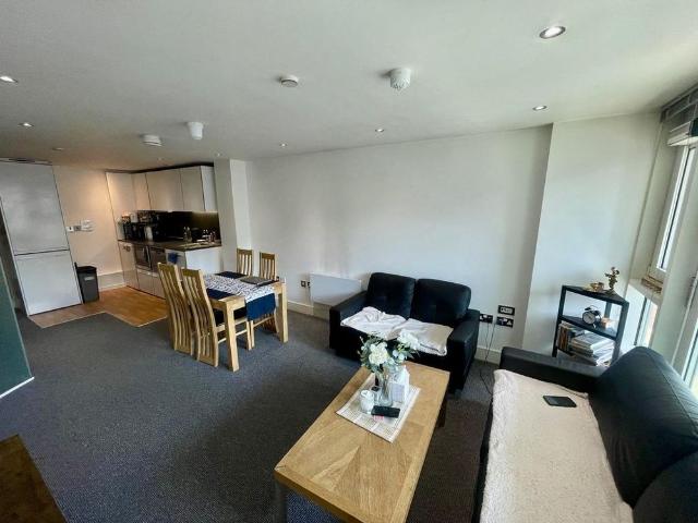 2 bedroom apartment to rent