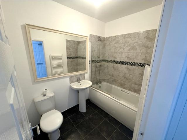 2 bedroom apartment to rent