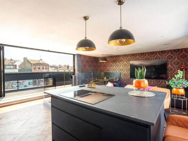 2 bedroom apartment to rent