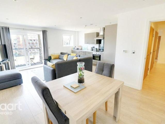 2 bedroom apartment to rent