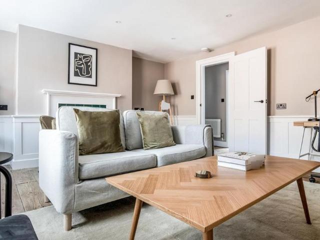 2 bedroom apartment to rent