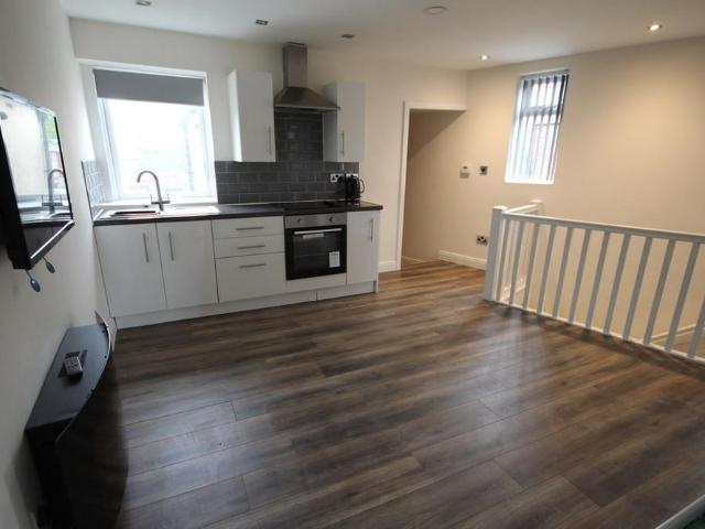 2 bedroom apartment to rent