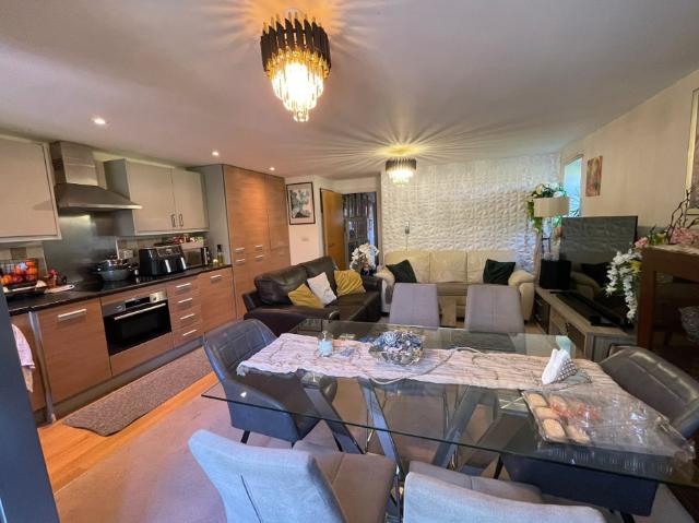 2 bedroom apartment to rent