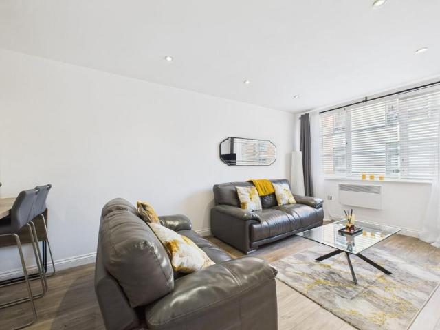 2 bedroom apartment to rent