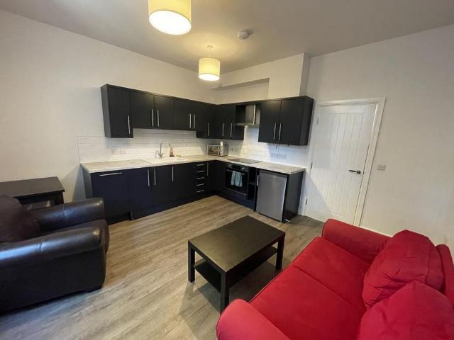 2 bedroom apartment to rent