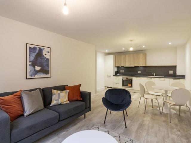2 bedroom apartment to rent