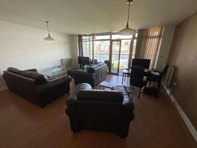 2 bedroom apartment to rent