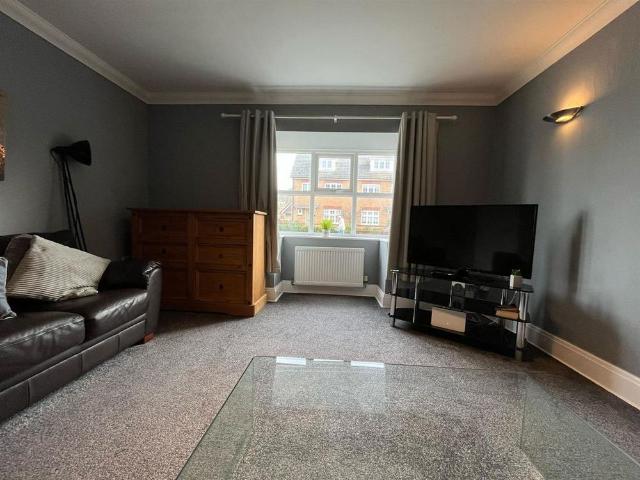 2 bedroom apartment to rent