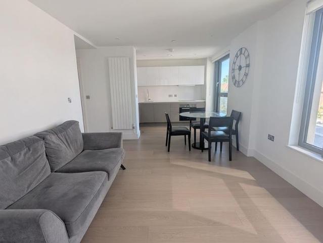 2 bedroom apartment to rent