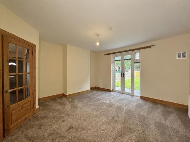 2 bedroom apartment to rent