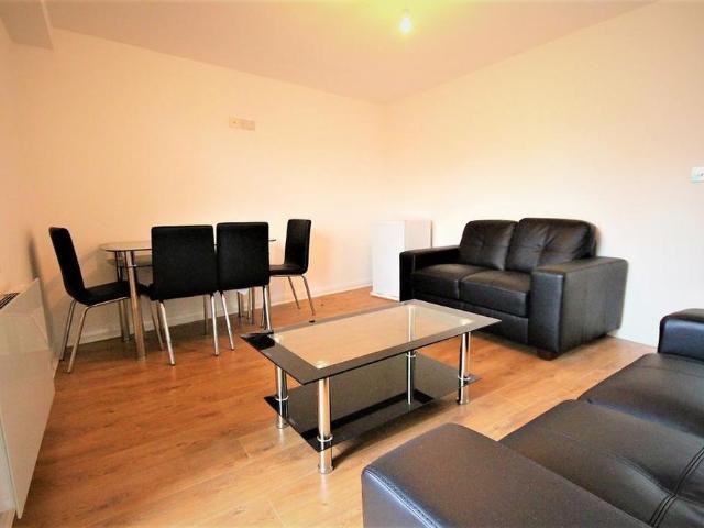 2 bedroom apartment to rent