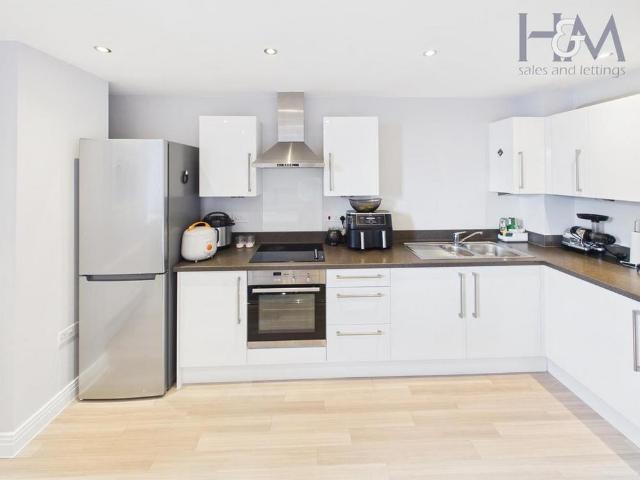 2 bedroom apartment to rent