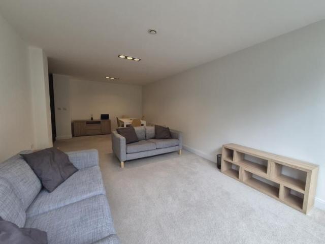 2 bedroom apartment to rent