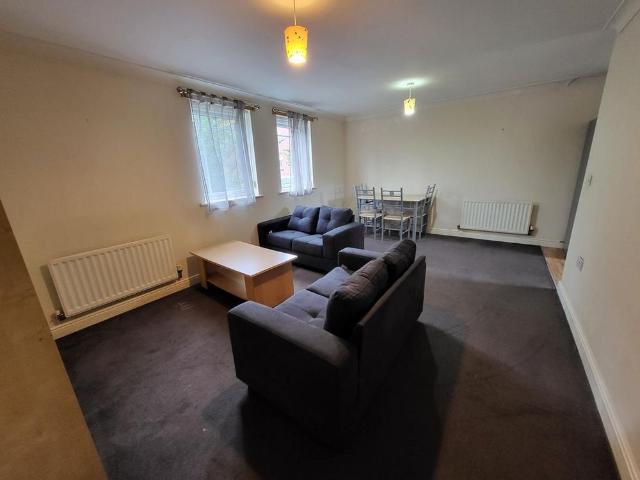 2 bedroom apartment to rent