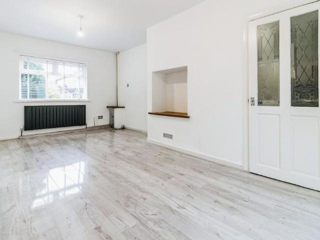 2 bedroom semi detached house to rent