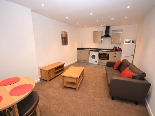 2 bedroom apartment to rent