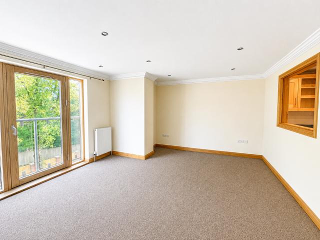 2 bedroom apartment to rent