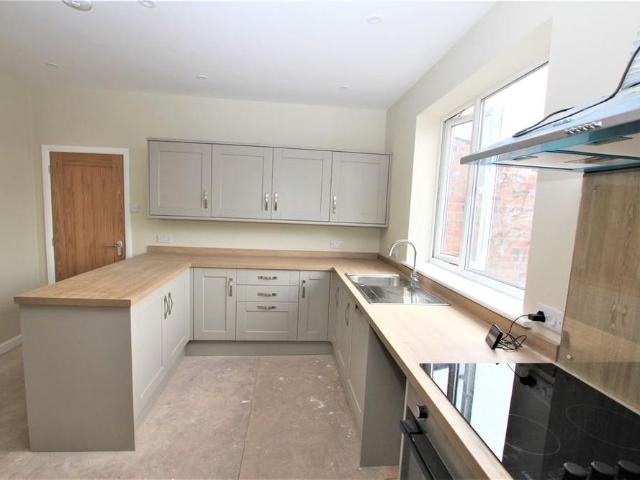 2 bedroom apartment to rent