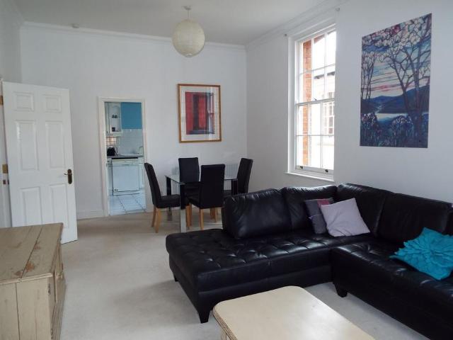 2 bedroom apartment to rent